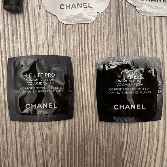 CHANEL | Makeup | Chanel Shopping Bag And Small Makeup Sample Box ...